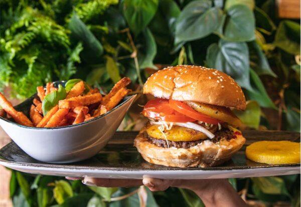 The 5 Best burgers in Dubai | Dhow Cruise Dubai